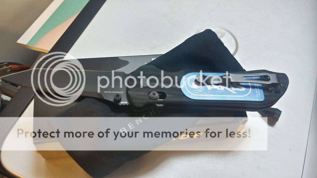 Benchmade 909 BK Axis Stryker FOR SALE..... - Calguns.net